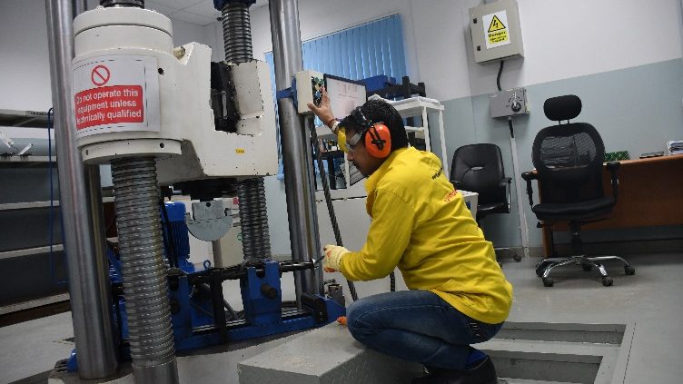 Laboratory Testing - Gulf Laboratories - Mannai Corporation QPSC